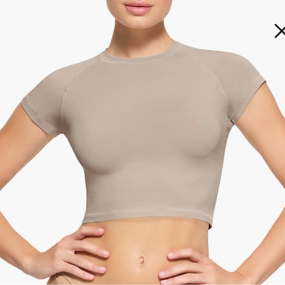 SKIMS | Tops | 15 Skims New Vintage Crop Raglan Tshirt In Dune Size 4x ...